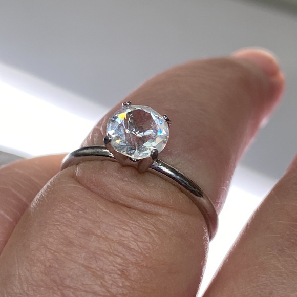 Uncas | Jewelry | Vintage Uncas Solitaire Cubic Zirconia Ring | Poshmark